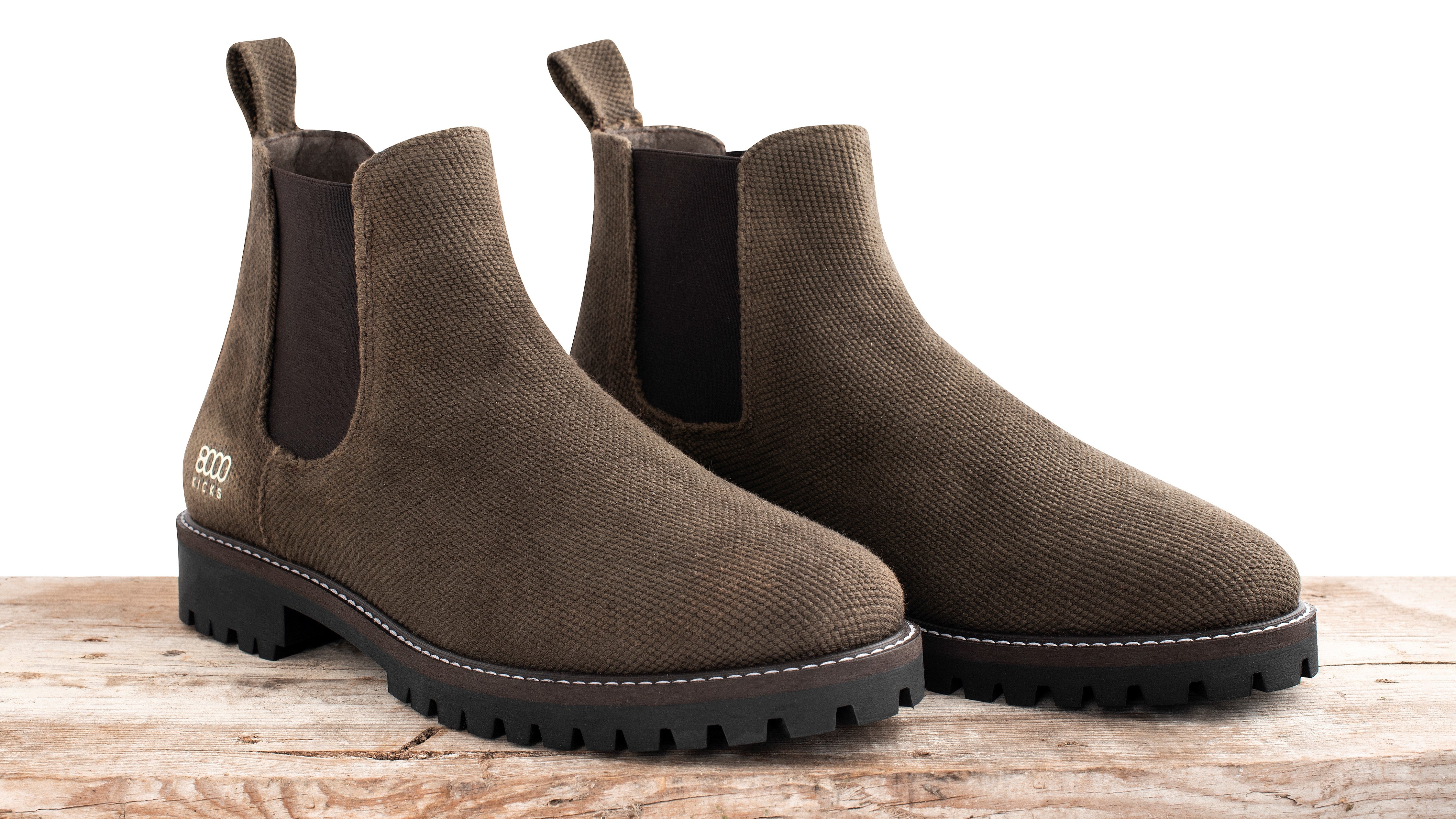 8000Kicks | The Crossover Hemp Chelsea for Men in Full Black